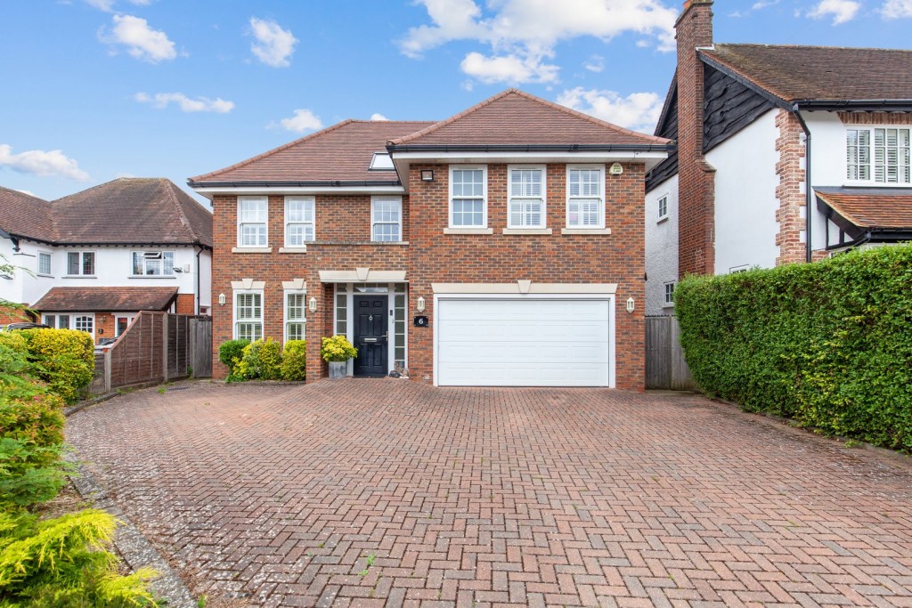 Hartsbourne Road, Bushey Heath, Hertforshire, 5 bedroom, Detached House